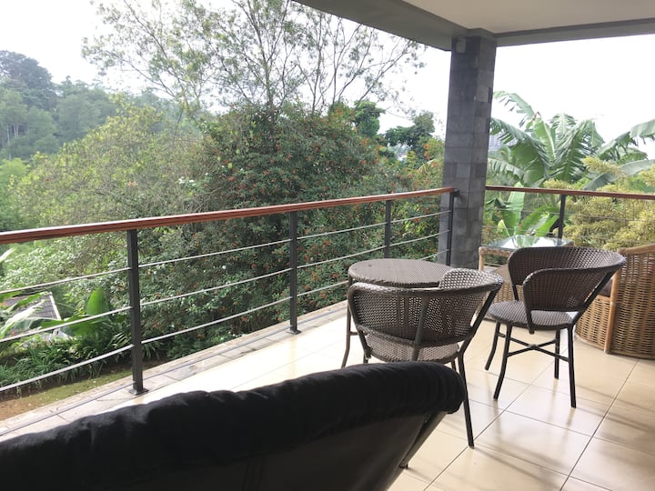 Isma House - A Nice View Located In Dago Bandung - Bandung