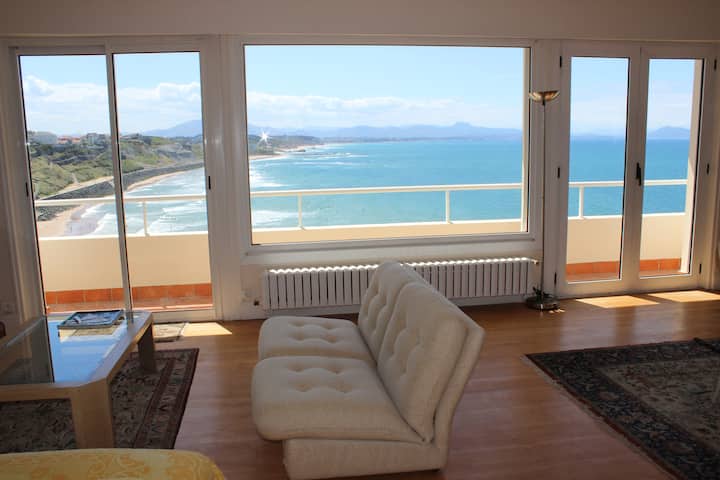 Comme Un Bateau Sur L'ocèan - Biarritz