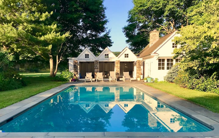 Guesthouse & Private Pool, Historic 24-acre Estate - Redding, CT