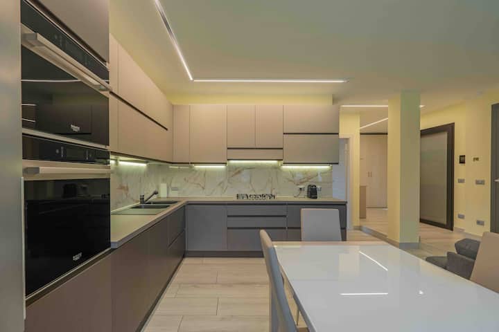 Casa Vicino A Bergamo [Orio Al Serio-bgy 10’] - Italien