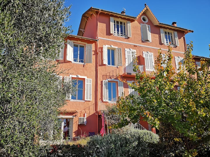 Maison Bourgeoise Avec Piscine Au Cœur De Grasse - Grasse