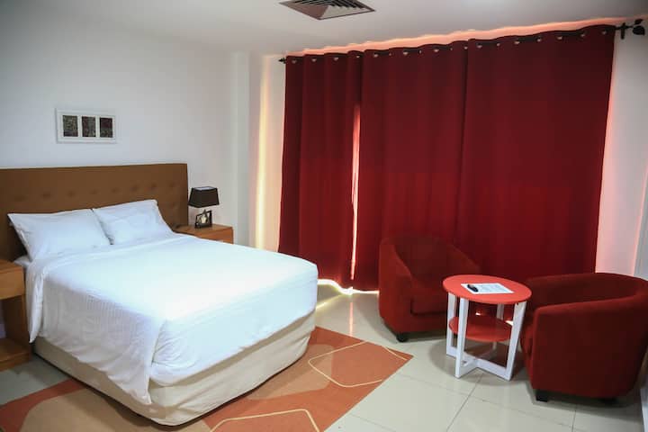 Loft Moderne, Luxueux Et Spacieux (5 Chambres Bis) - Cotonou