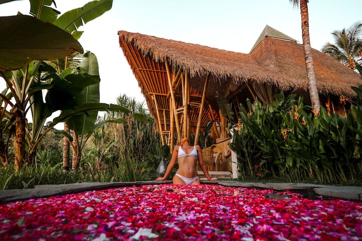 Camaya Bali - Pyramid Bamboo House - Sidemen