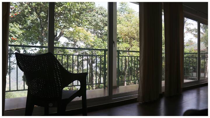 Crikey Stays - Vagamon