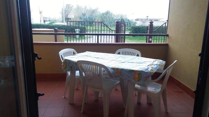 Casa Valentina A Due Passi Dal Mare. - Capo d'Orlando