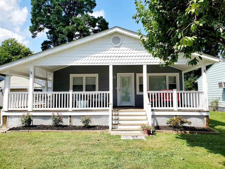 Resting Beach Face
Charming River-view Cottage - コロニアル・ビーチ, VA