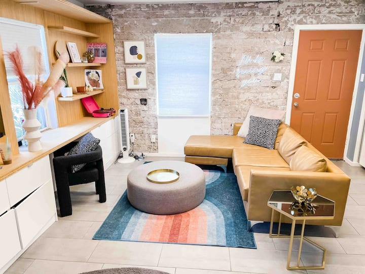 Lady Day’s Hideaway🧡 Downtown Arts District Studio - Phoenix