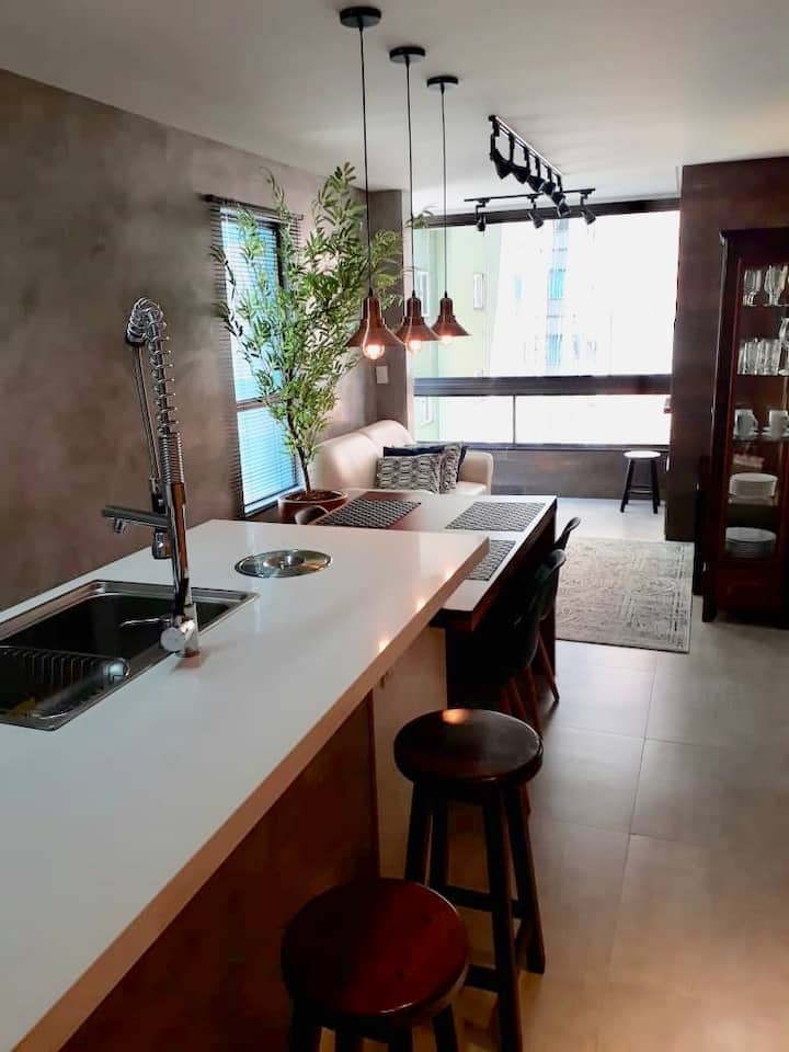 Apto Redecorado,150mts Mar, Coração De Meia-praia. - Itapema