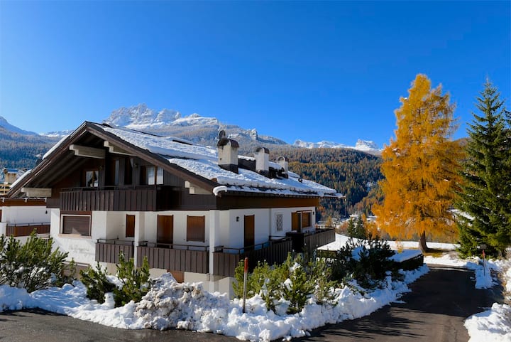 Elegante Attico Appena Ristrutturato - Cortina d'Ampezzo