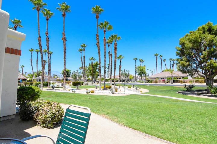 Cute Palm Desert Condo - 1 Bedroom - Poolside! - Bermuda Dunes, CA