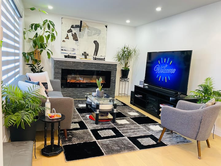 Isaiah 32:18-peaceful Room - Toronto