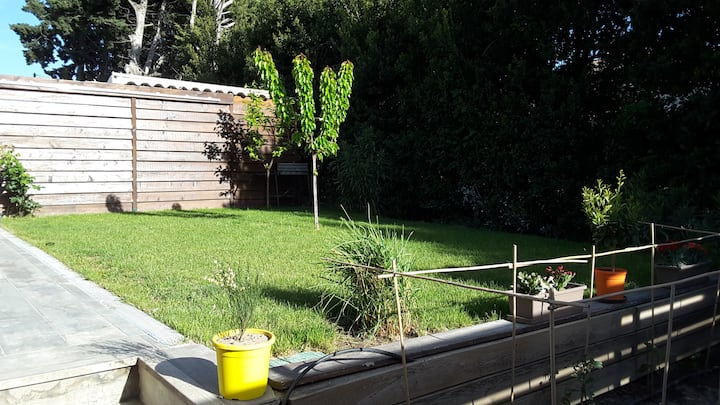 Proche Avignon, Pont Du Gard,nuitee Possible - Avignon