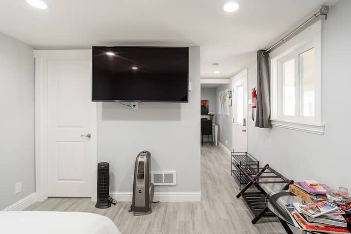Private Suite Near Sf & Sfo, Fast Wifi, Ev Charger - Pacifica, CA