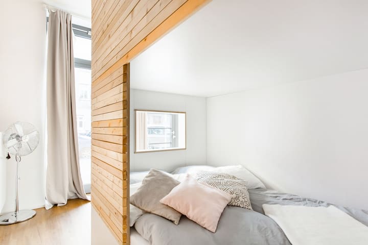 Design-conscious Apartment In The Heart Of Berlin - Hermsdorf