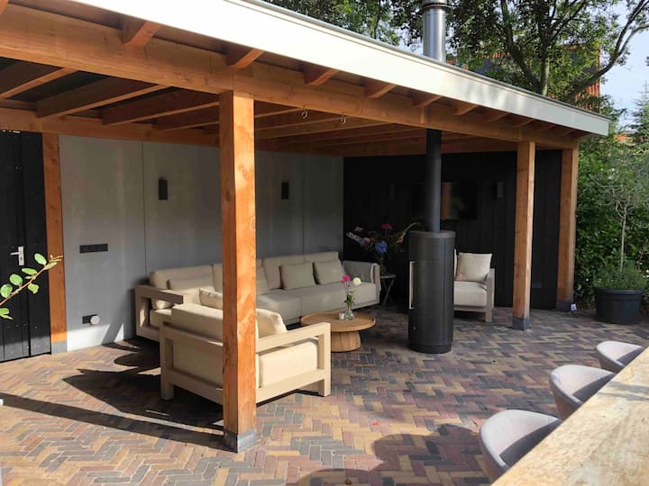 5 Star Rated Spacious House With Big Garden - Haarlem
