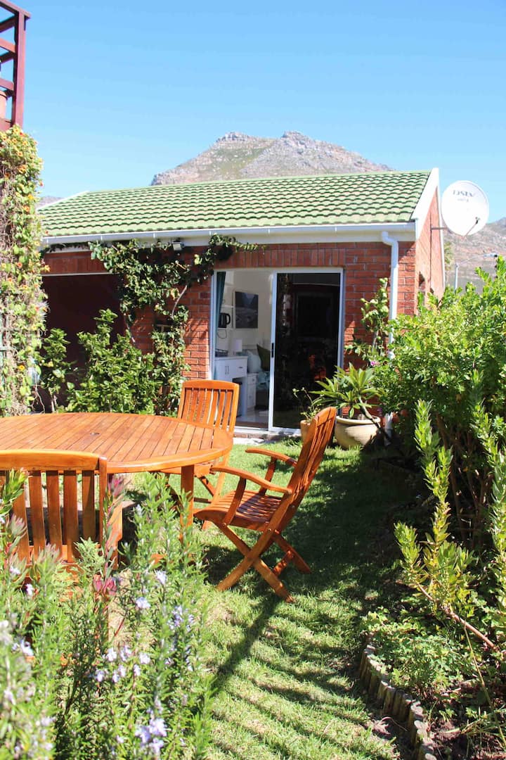 Private Garden Studio Flat In Tranquil Garden - Western Cape