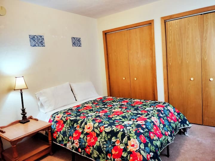 Golden Sunflower's Apt A - Lawton, OK