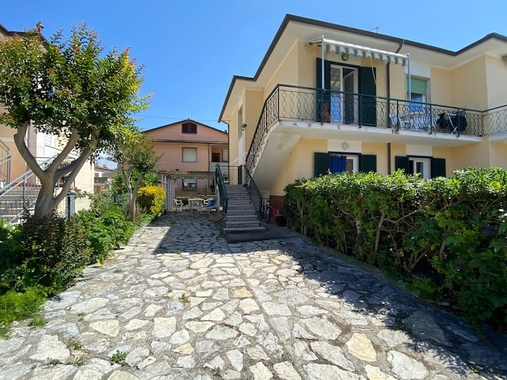 Casa Sole: Quadrilocale A Due Passi Dal Mare - Cecina