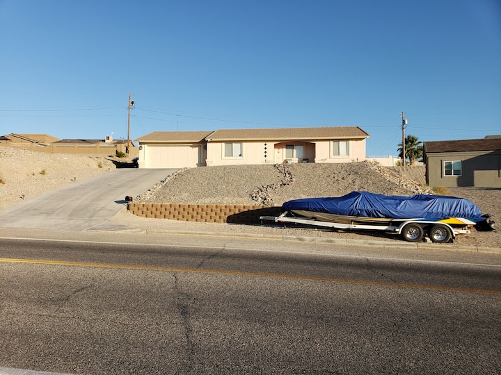 Havasu Lighthouse: 3 Bedrooms| Close To Everything - Lake Havasu City, AZ