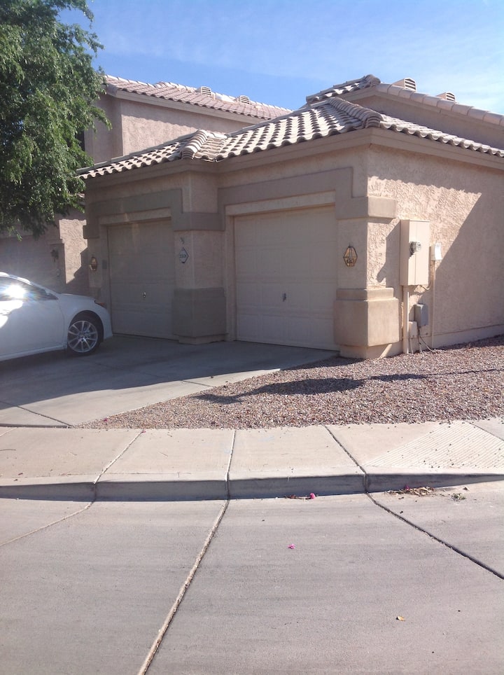 Warm Weather Getaway - Glendale, AZ