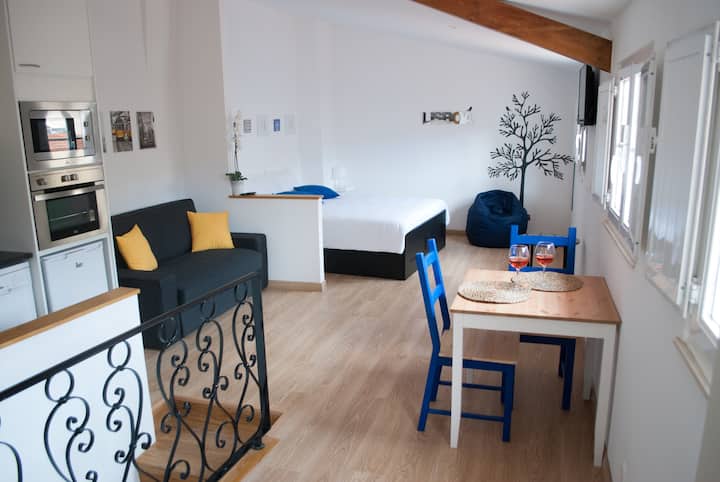 Central Studio, Historic Baixa (Castle View) - Lisbon