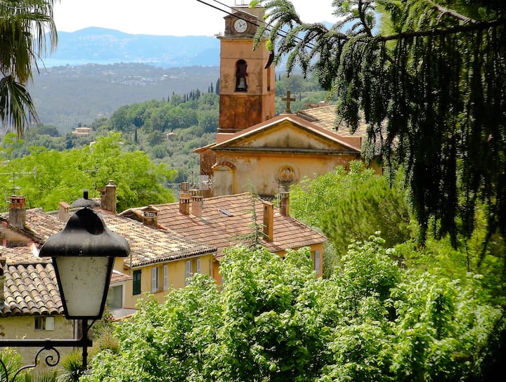 Appartement Cosy Dans Le Village De Magagnosc - グラース