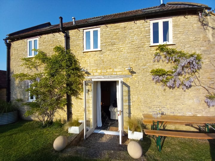 Entire And Unique Barn In Rural Setting, Nr Bath - Castle Combe