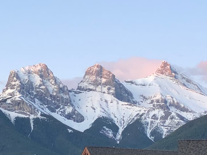 ️Luxury Escape W/ Superb Views For 6️indoor Pool & Hot Tub️ - Canmore