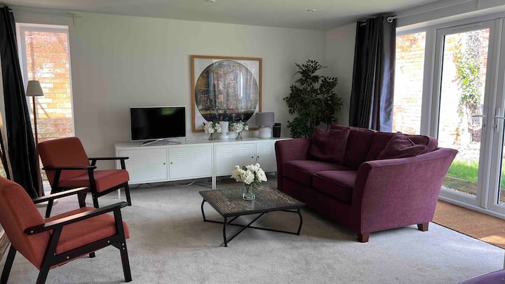 Sunny Manor Farm Mews Eco Bungalow - Southampton