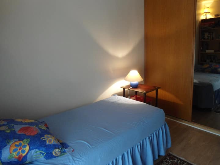 Chambre Sympa Et Chaleureuse à Paris - Paris