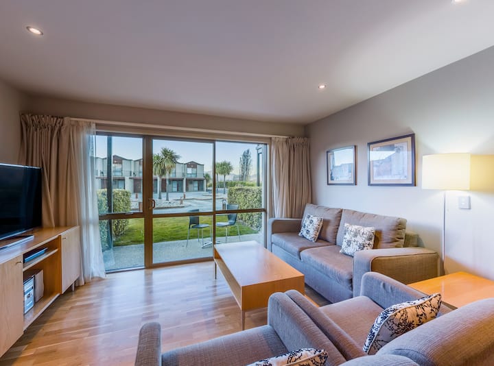 Studio Apartment - Oakridge Resort - Wanaka