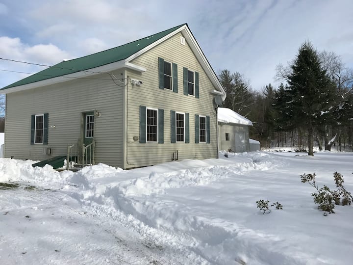 Historic 1840 Farmhouse-ski Jay-smuggs-stowe - Lake Carmi State Park, Franklin