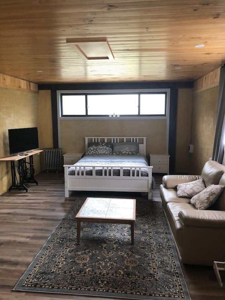 Rustic Mud Brick Studio In Forest With  Sea Views - Narooma