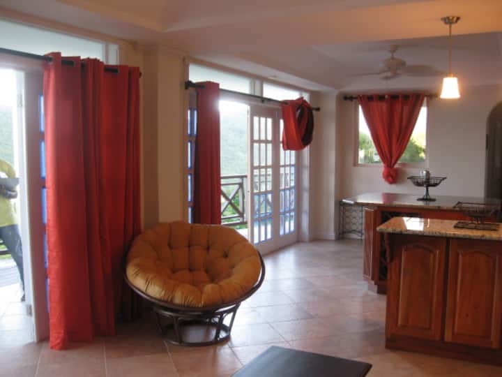 Chrissy's Villa - Luxury 1 Bedroom Suite - Sainte-Lucie