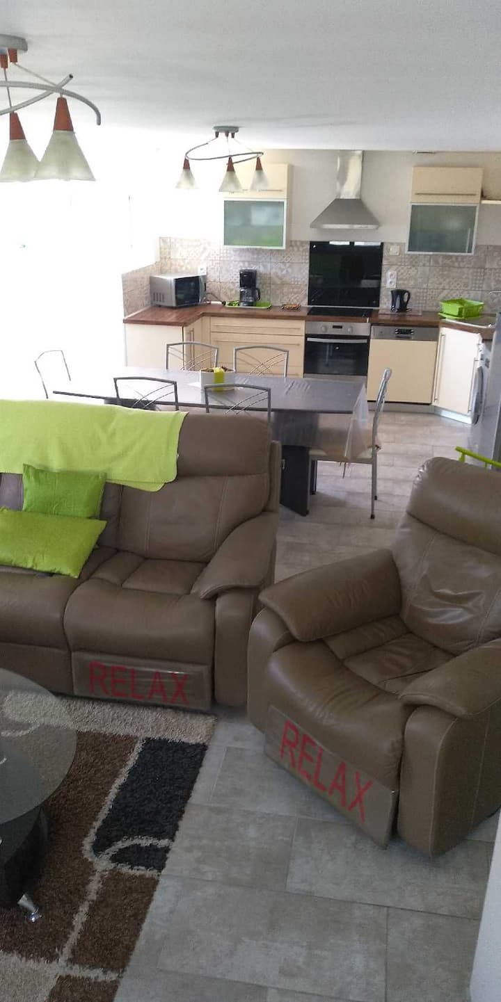 Logis Limitrophe De Montier En Der - Droyes