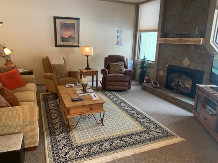 Rio Hondo Condominiums-taos Ski Valley 2bdrm #314 - Taos Ski Valley, NM