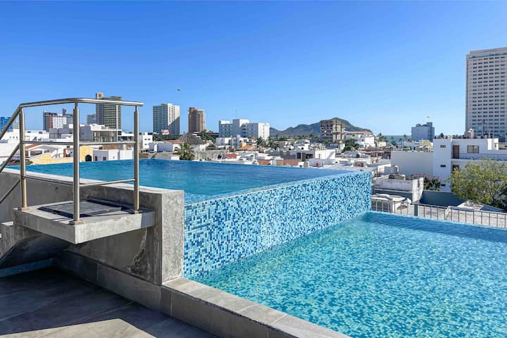 Lovely Apartment With Pool 4 Blocks From The Beach - Mazatlán