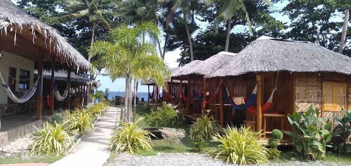 Premium Bungalow With Fan Shared Bathroom - Bacong