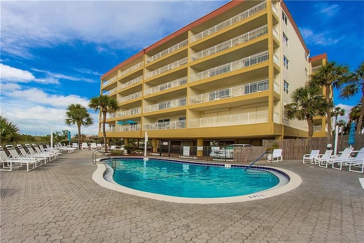 Gulf Beach Condo For Rent.  Simply Paradise. - Madeira Beach, FL