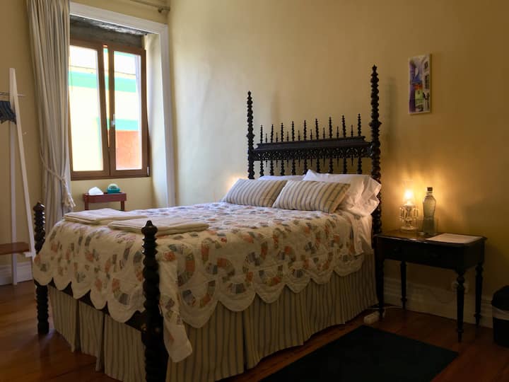 Bright Room In Ponta Delgada - Ponta Delgada