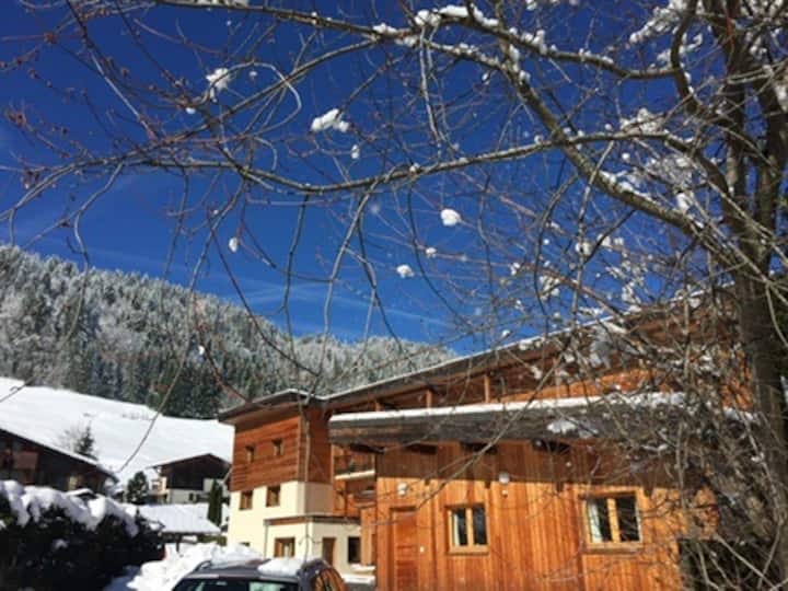 Cosy Winter Sleep ~ Close To Piste - Morzine