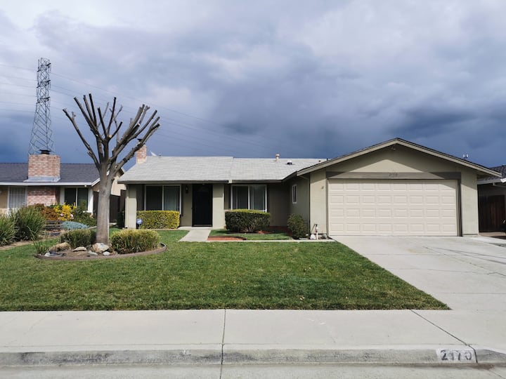 Entire Unit (3bd/1br) N San Jose W/ Free Parking - Milpitas, CA