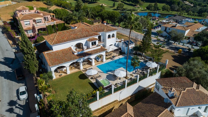 6 Bedrooms Villa In Elviria Santa Maria Golf - Marbella