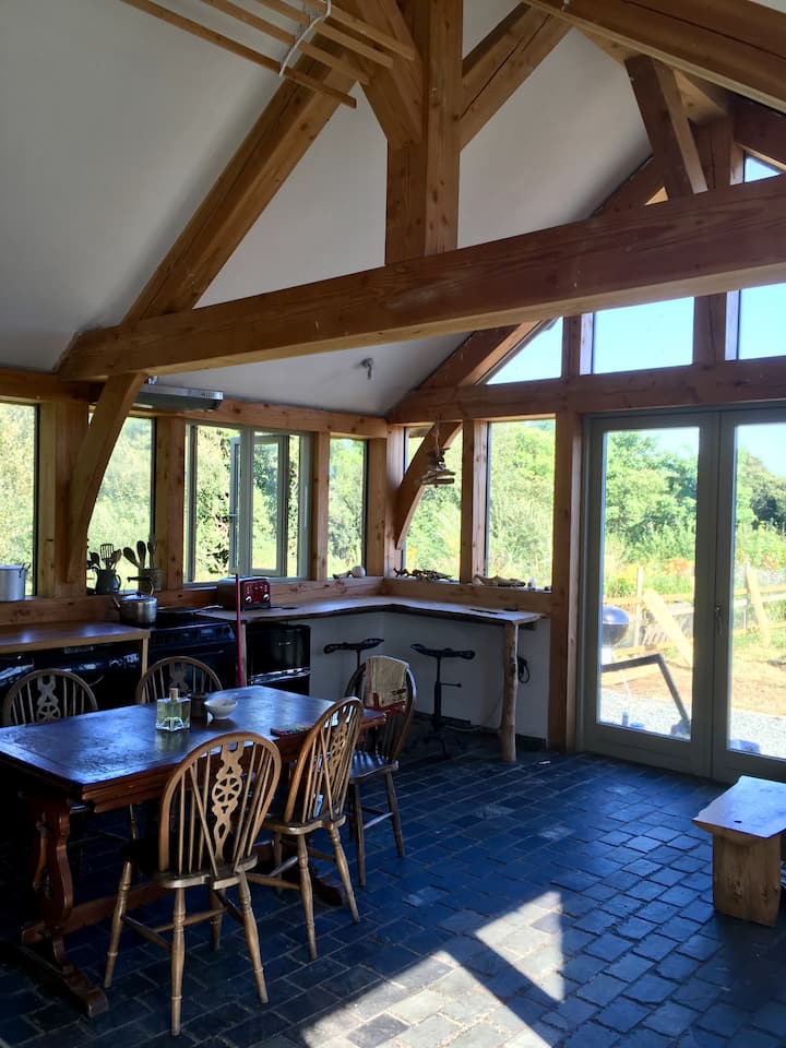 Cornish Coastal Two Bed Barn Conversion - Lizard