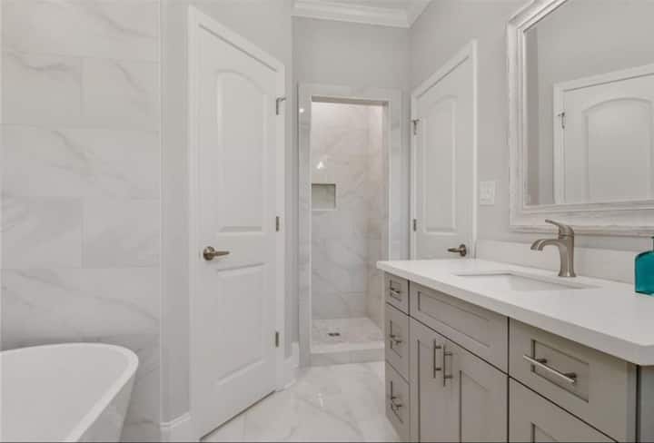 Mardi Gras Mambo House!! ⚜️ 3 Bd Mid City Home. - Metairie, LA