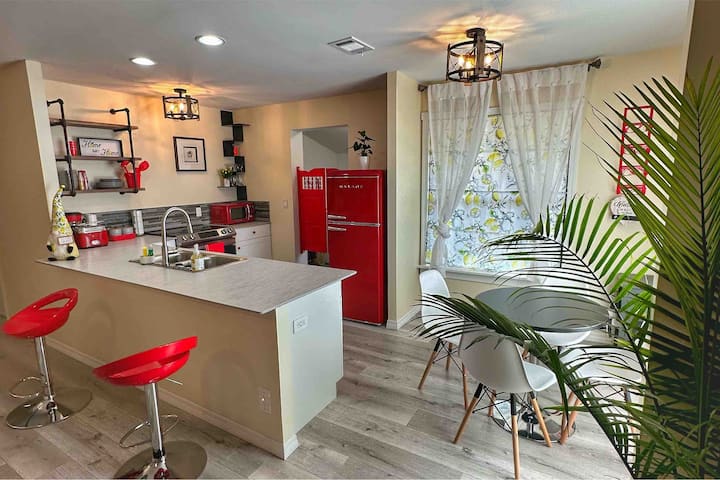 Lemontree Cottage Firepit/hottub - 에지워터