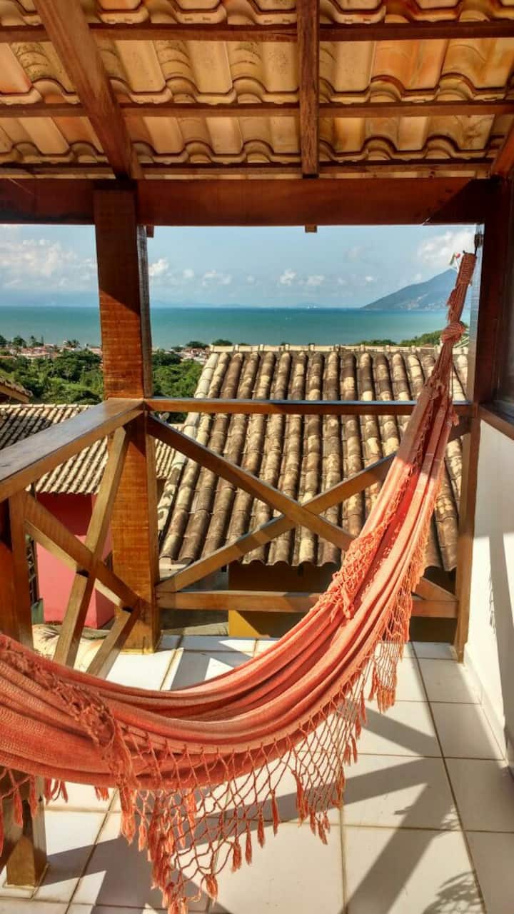 Casa Com Linda Vista Para O Mar - São Sebastião