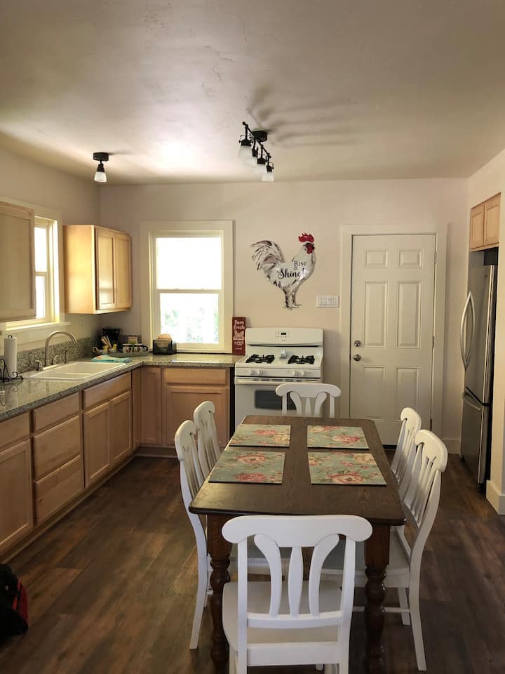 The Farmhouse - Grass Valley, CA