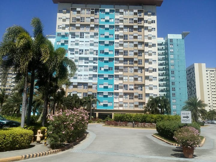 1br Condo Retreat In South Manila. Just Chill! - Parañaque