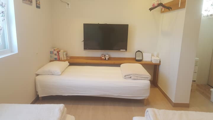 Sopoong 3 People Stay - Jeju-si